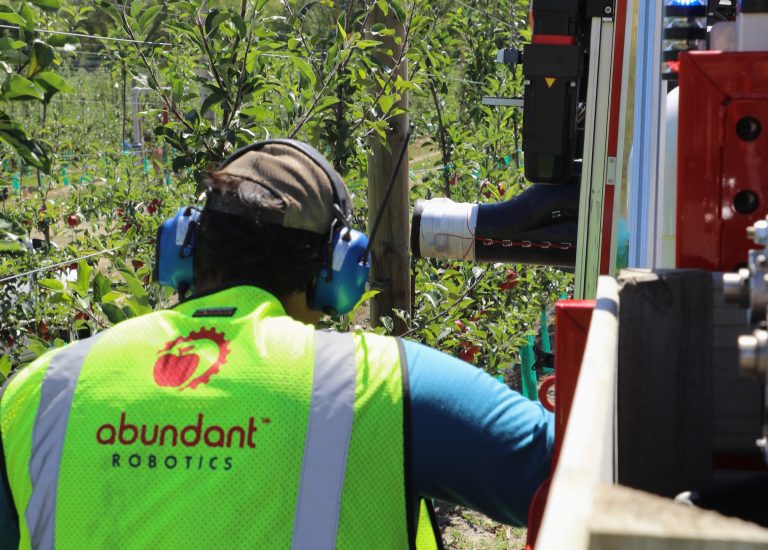 Robotic apple harvester used for commercial crop in "world-first ...