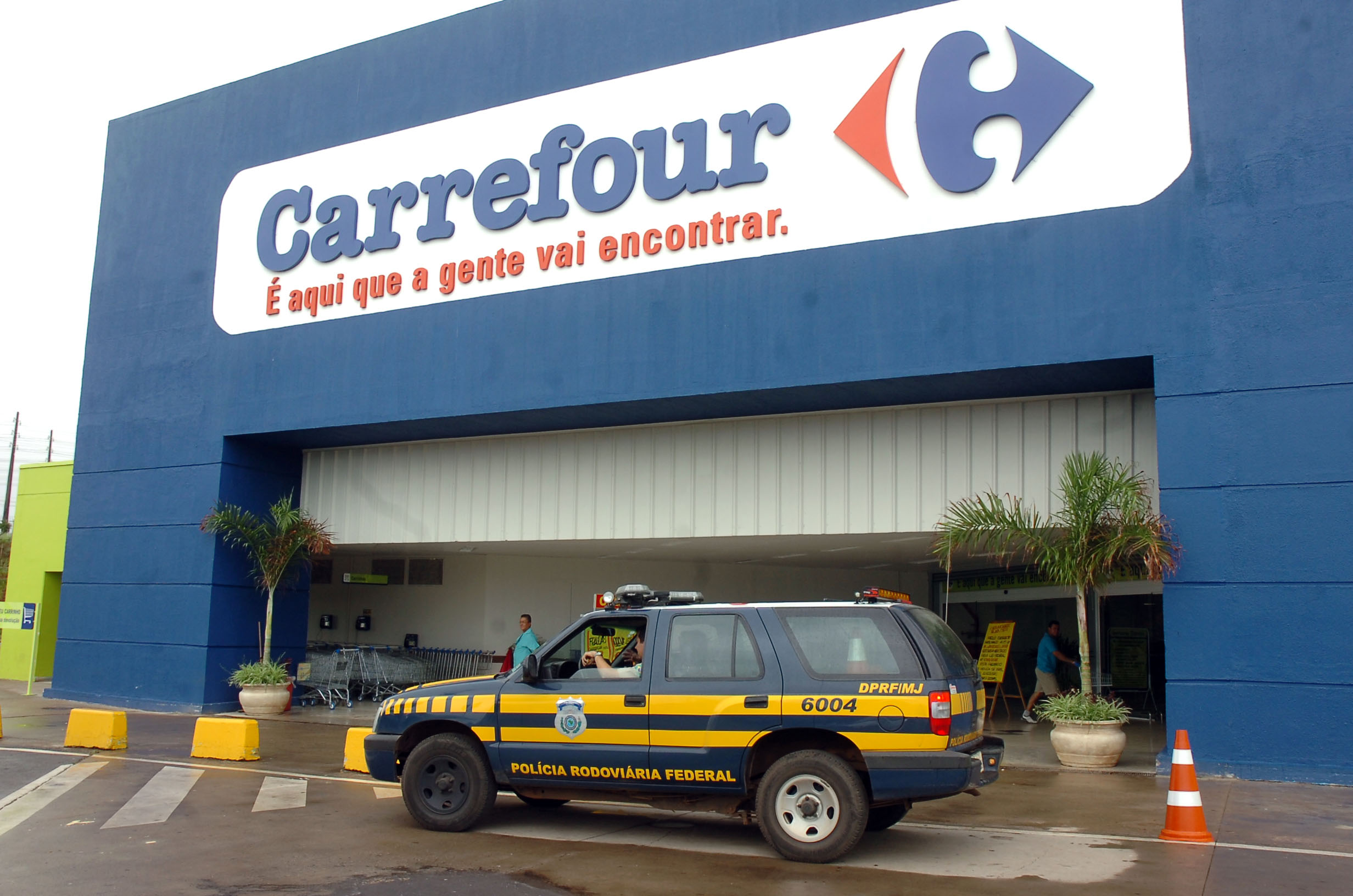 Group Carrefour plans to be the sole shareholder of Carrefour Brazil