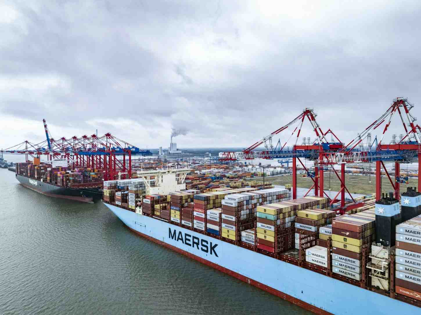 Maersk expands its ocean network with over 340 vessels
