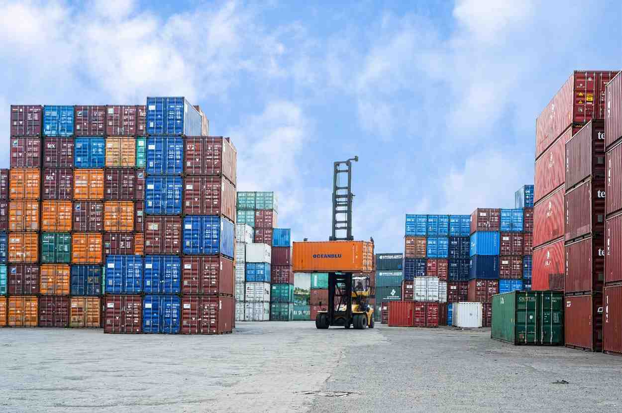 2024 Cargo throughput in the port of Rotterdam slightly decreased ...