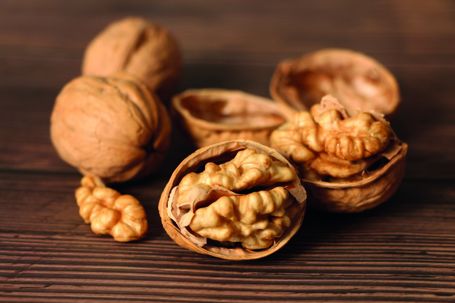 California walnut cracks "vintage" crop - FreshFruitPortal.com